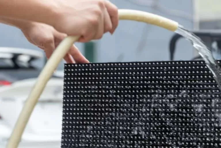 7 Common Signs of LED Display Water Damage and How To Avoid Them ...